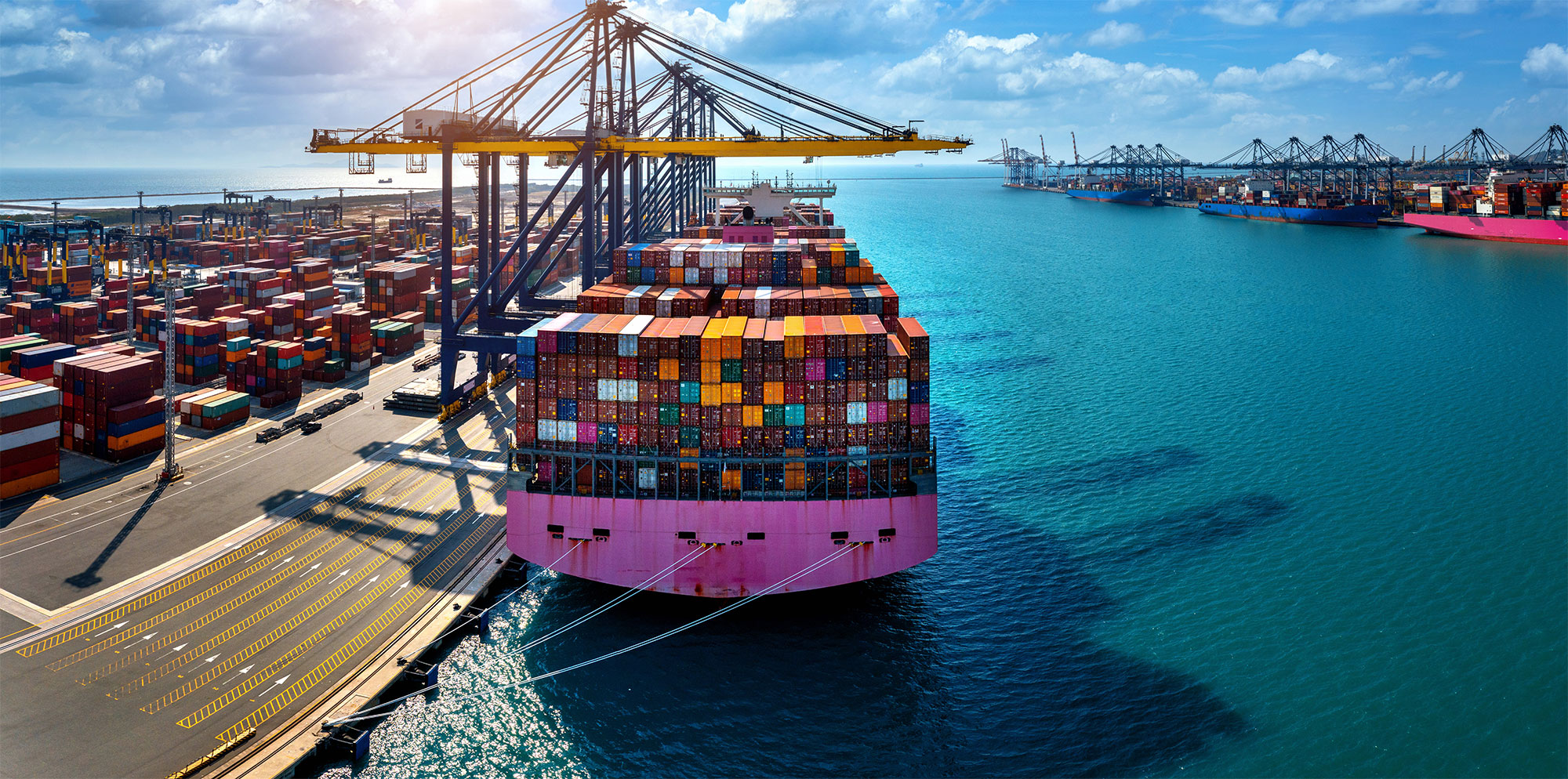 Reliable Container Depot in Dubai, UAE | Container Hub Trading